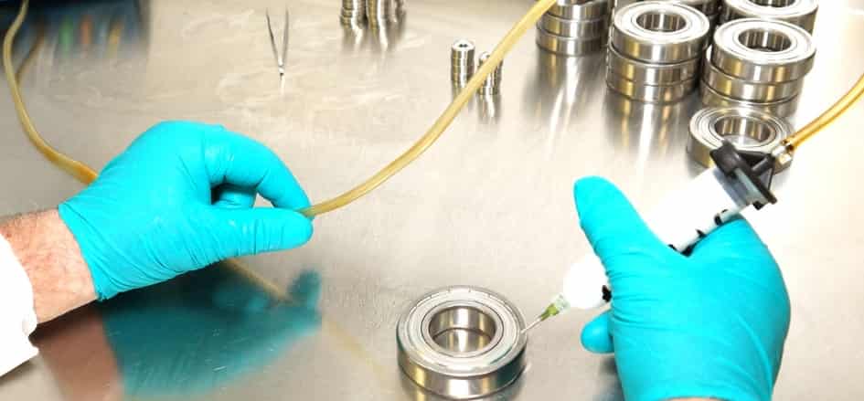 Grease 101 PART 3: Grease Lubricant Additives and Greasing Methods ...